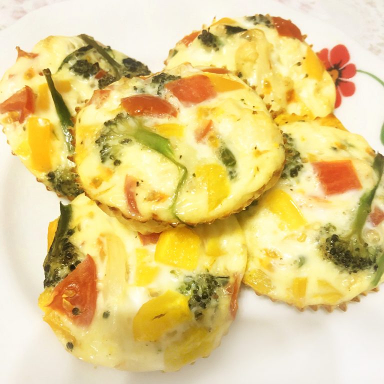 Японский омлет с обжаренной лапшой и овощами - рецепт приготовления
